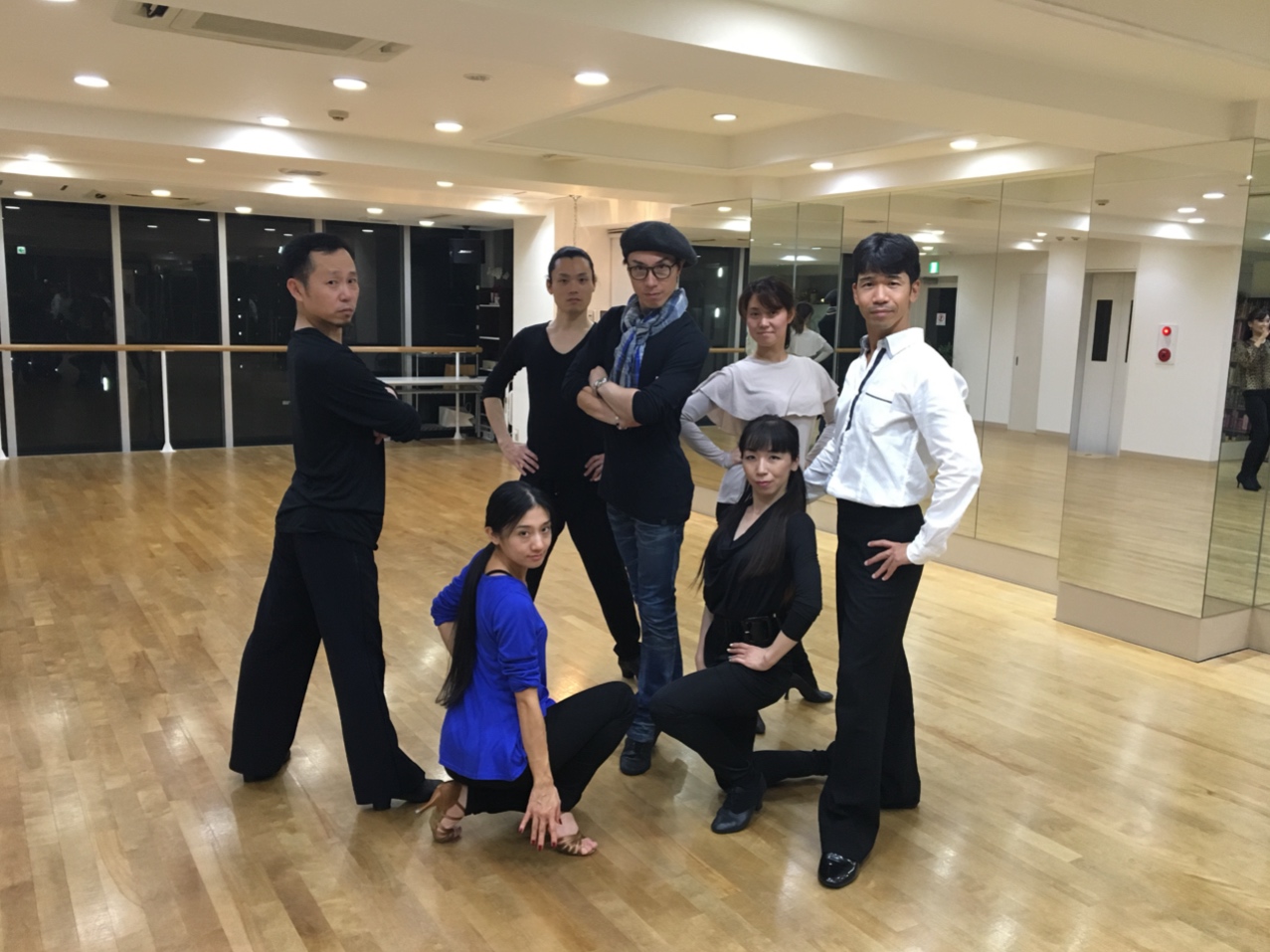 フォーメーションの練習 中部ドリーム用仕上げ | 静岡県浜松市にある林隆文・林麻里の社交ダンススタジオ、Dance studio Foresta ダンススタジオフォレスタです|社交ダンス 競技ダンス